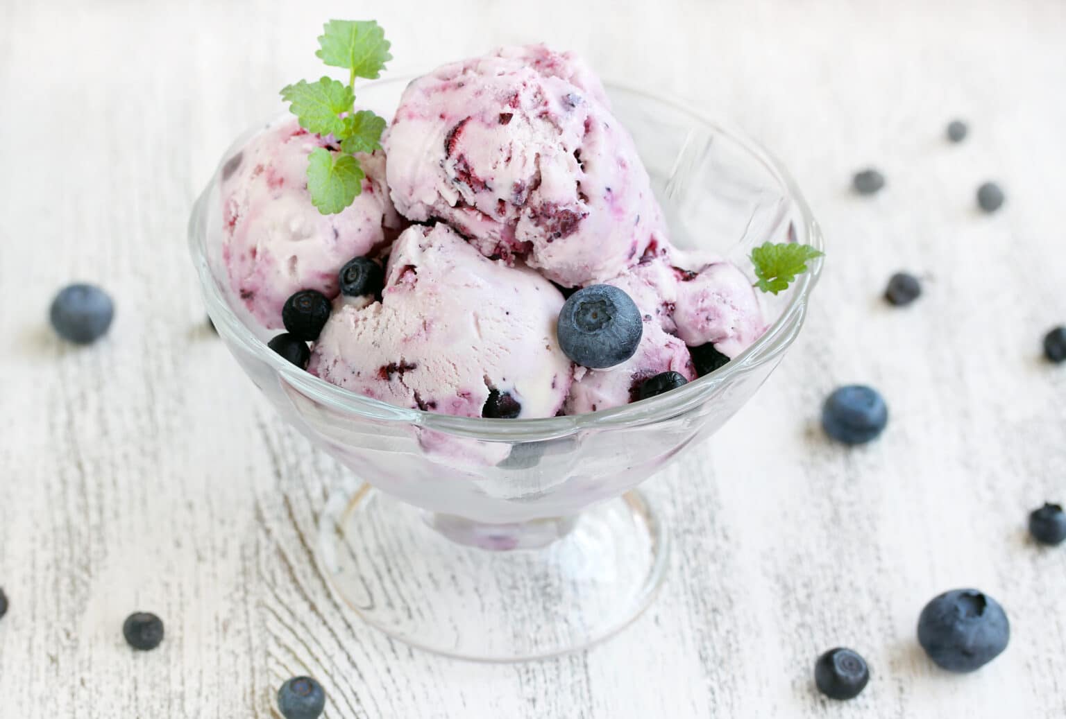 Rezepte und Ideen, um Eis ganz einfach selbst herzustellen